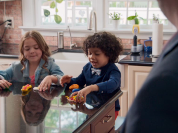 New 'House Hunters' Series Sets Sites on a Youthful Audience | House ...