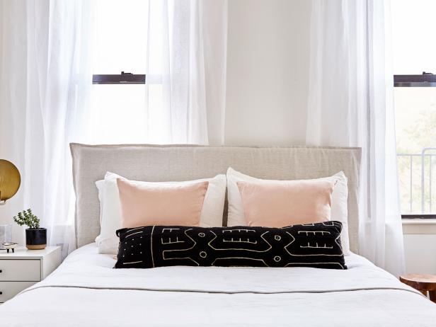 The Best Pillows 2022 | Editor Pillow Reviews | HGTV