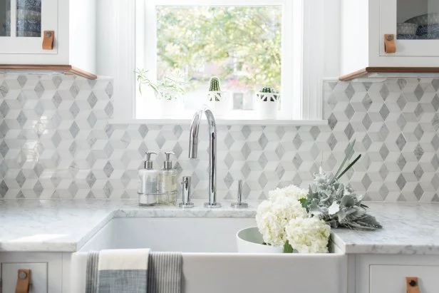 51 Farmhouse Kitchens Ideas That Bring the Warmth | HGTV