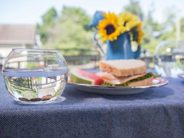 All-Natural Insect Repellents | HGTV