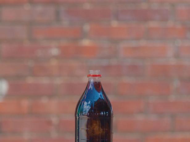 Use Soda to Clean Stains, Grout and Even Your Car | HGTV