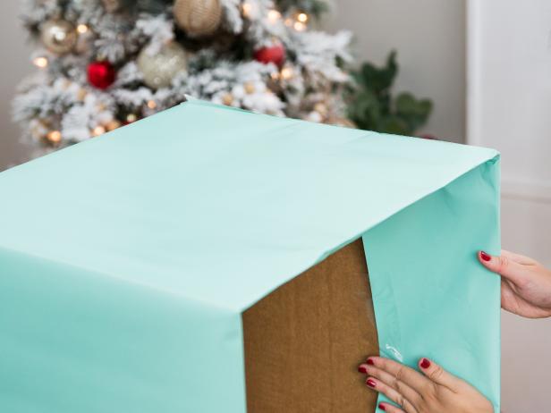 How to Make a Christmas Tree Gift Box Stand | HGTV