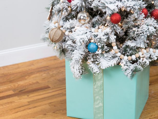 How to Make a Christmas Tree Gift Box Stand | HGTV