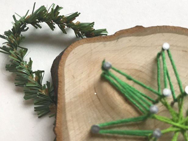 Christmas Kids' Craft: Make Easy DIY String Art Ornaments | HGTV