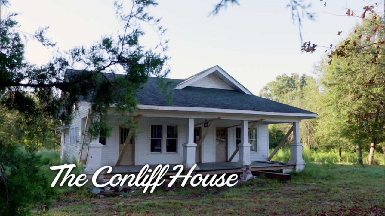 Home Town: A House Too Big to Move? | Home Town | HGTV