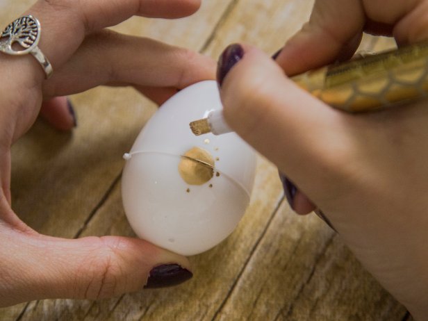 DIY Easter Egg Lights | HGTV