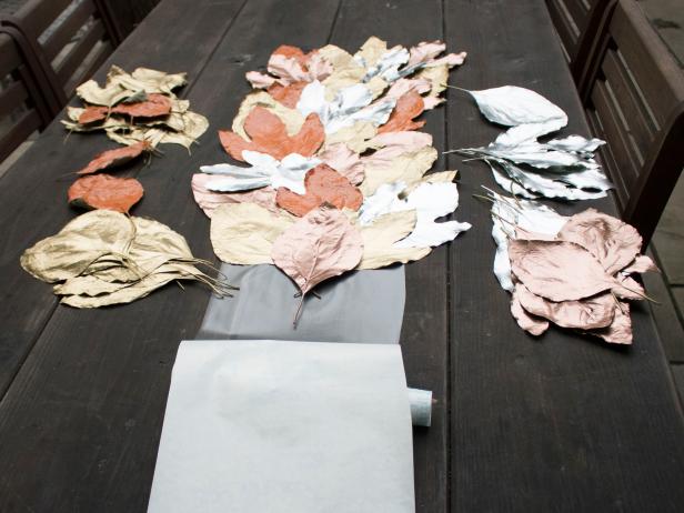 Dress Up the Table With an Autumnal Table Runner | HGTV