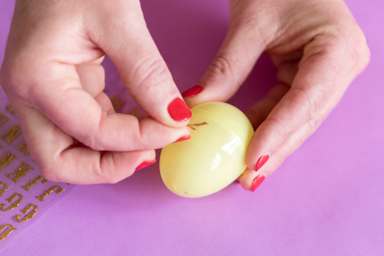 Count Down to Easter With a DIY Advent Calendar | HGTV