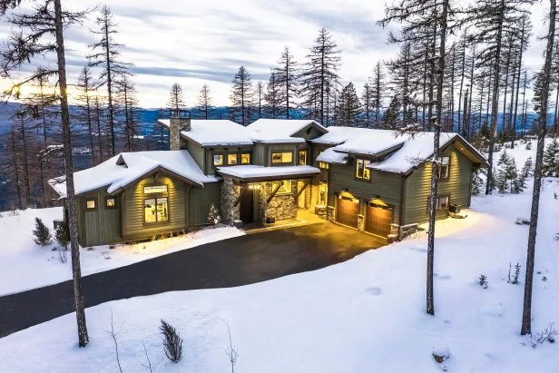 Discover HGTV Dream Home 2019 Covered in Snow | HGTV