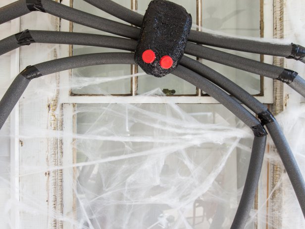 How to Make Giant House Spiders for Halloween | HGTV