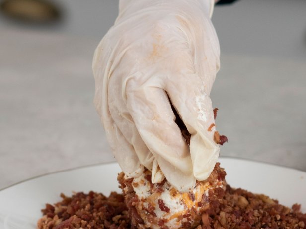 Cheese Balls to Make This Holiday Season | HGTV