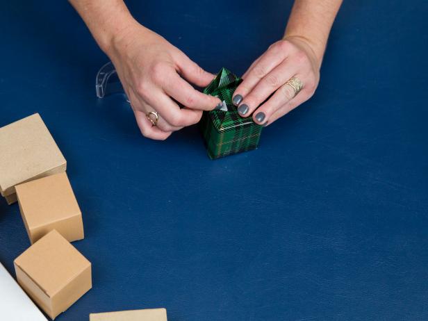 DIY Ideas for Decorating With Wrapped Christmas Boxes | HGTV