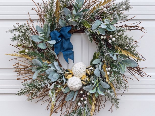 DIY Snowy Winter Wreath for Christmas and Beyond | HGTV