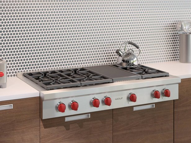 How to Choose Kitchen Cooktops | HGTV