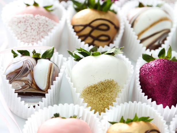 5 Easy Ways to Make Fancy Chocolate-Covered Strawberries | HGTV
