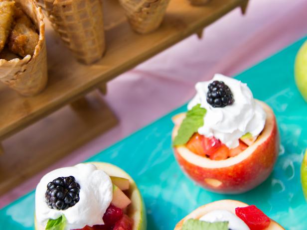 5 Easy Handheld Party Foods | HGTV