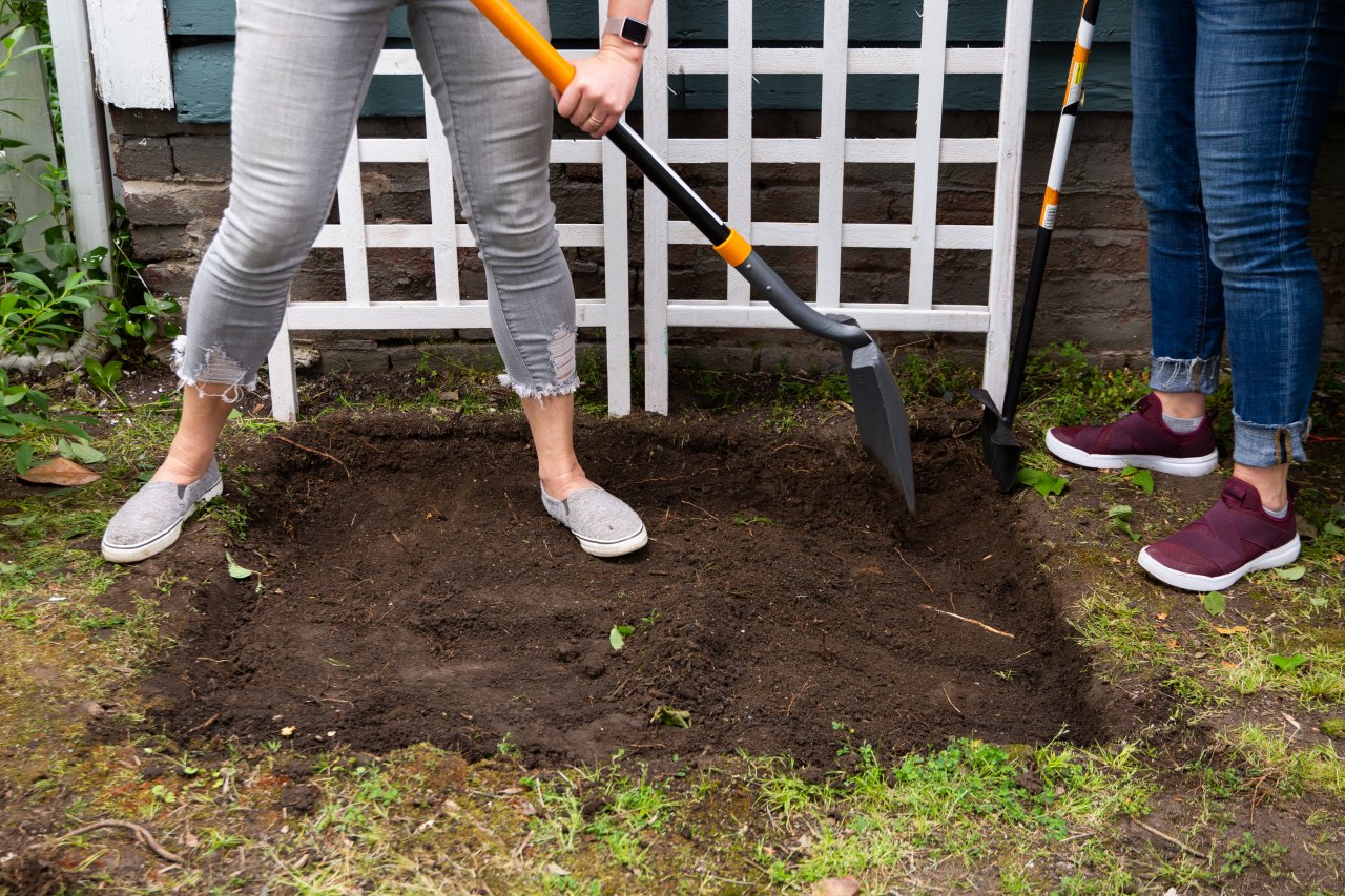 DIY Outdoor Dog Shower | HGTV