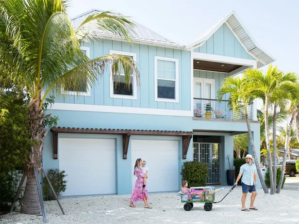 A Colorful Florida Home That Makes a Splash With Pattern - HGTV.com | HGTV
