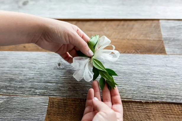 Make Your Own Corsage Bow