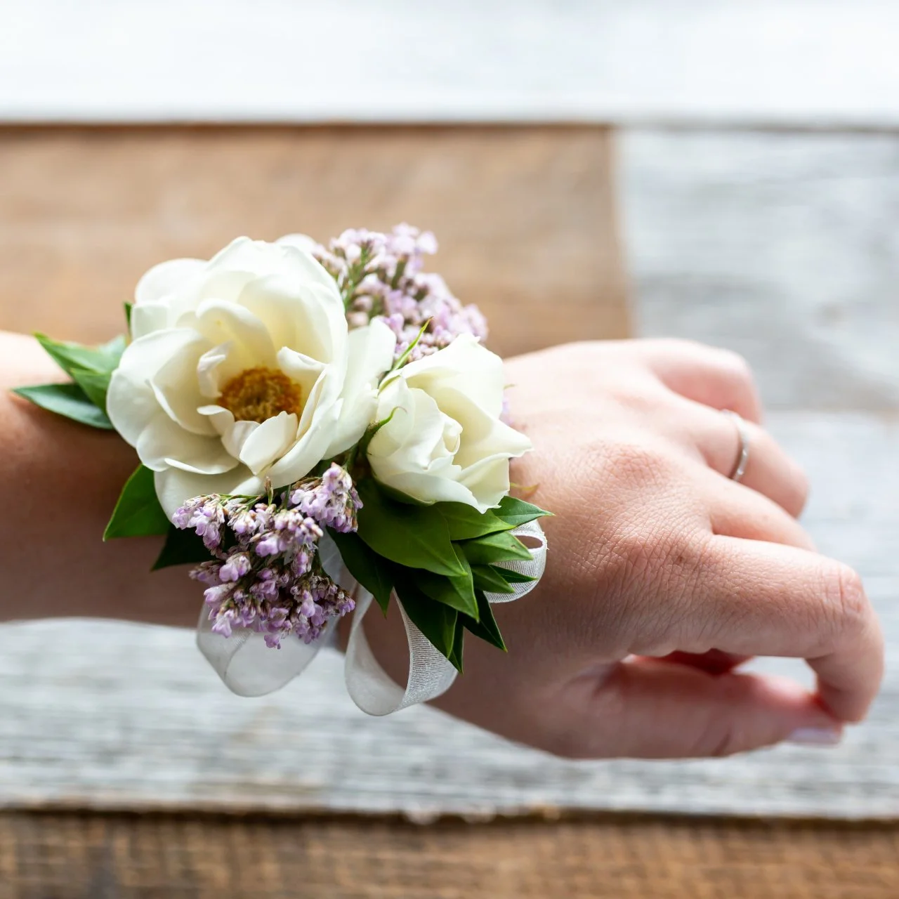 Make Your Own Corsage and Boutonniere HGTV
