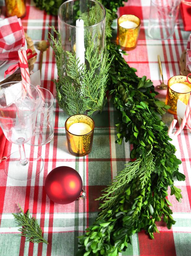 Merry + Bright Christmas Brunch Tablescape | HGTV