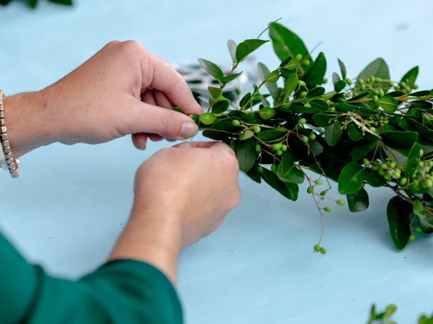 How to Decorate for Christmas With Free Backyard Greenery | HGTV