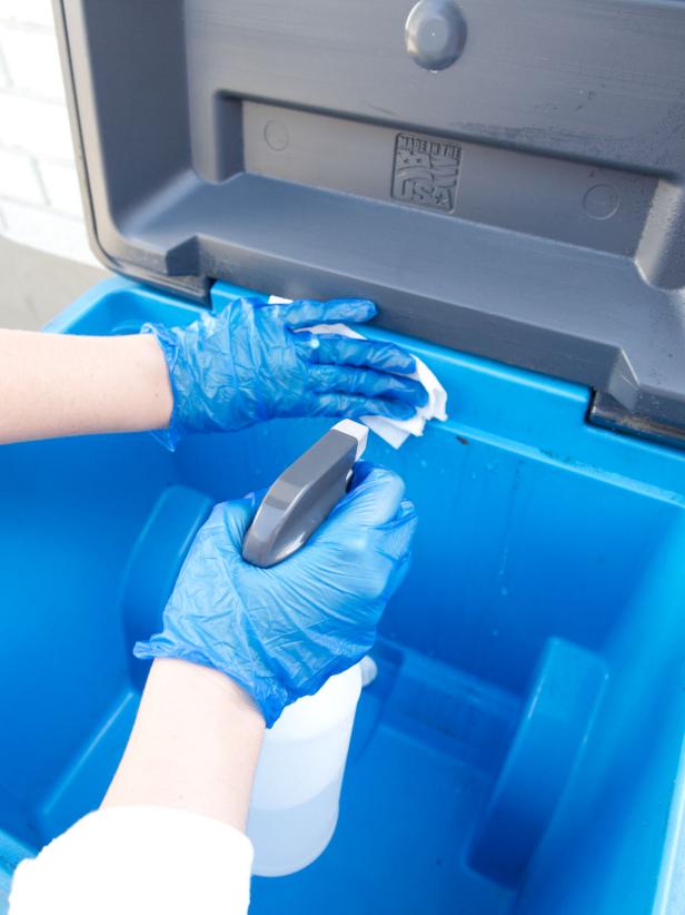 14 Household Uses for Hydrogen Peroxide | HGTV