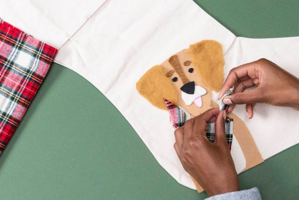 DIY No-Sew Dog Christmas Stocking | HGTV