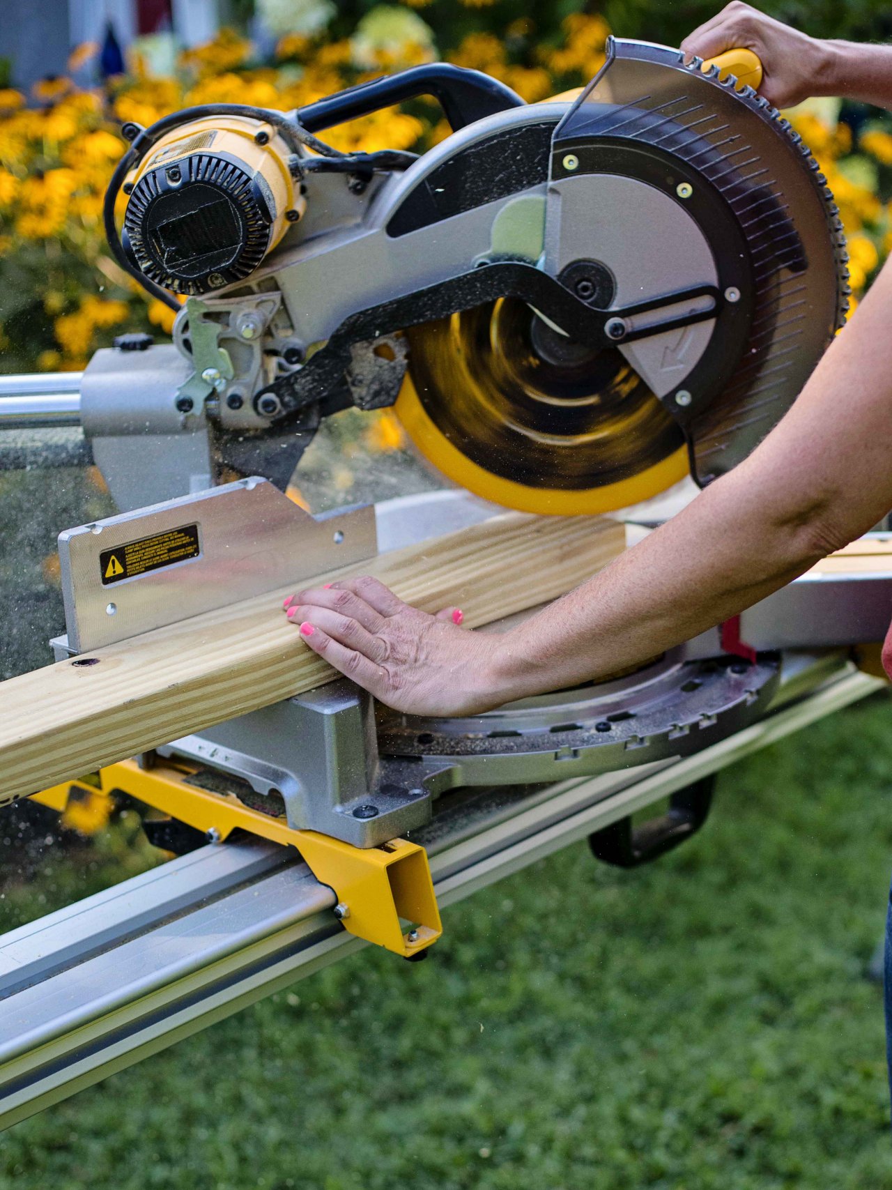 How to Build a Grapevine Arbor | HGTV