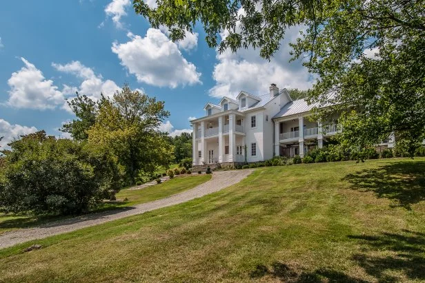 A Stylish, Sprawling Country Estate in Northern Virginia | HGTV
