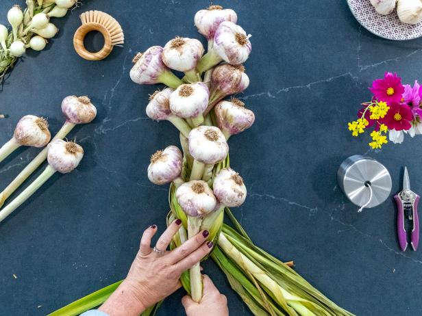 How to Braid Garlic and Onions for Storage | HGTV