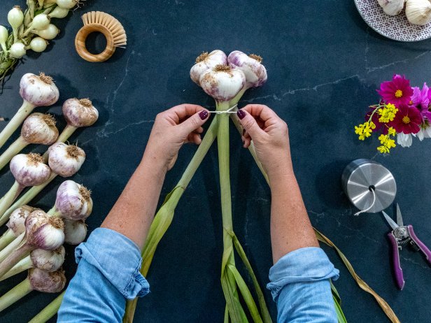 How to Braid Garlic and Onions for Storage | HGTV