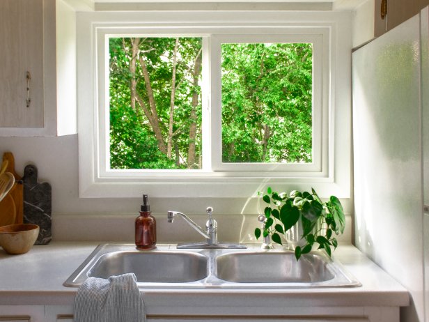 How to Install a Replacement Window | HGTV