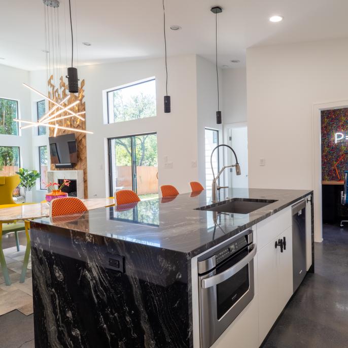 Emily Basham-Hoelscher | HGTV