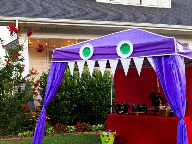 How to Set Up a Halloween Trick-or-Treat Tent | HGTV