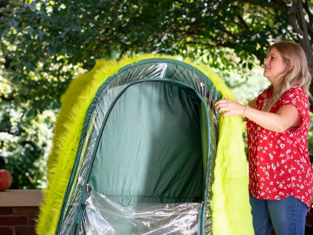 Turn a Pop-Up Tent Into a Monstrous Trick-or-Treat Station | HGTV