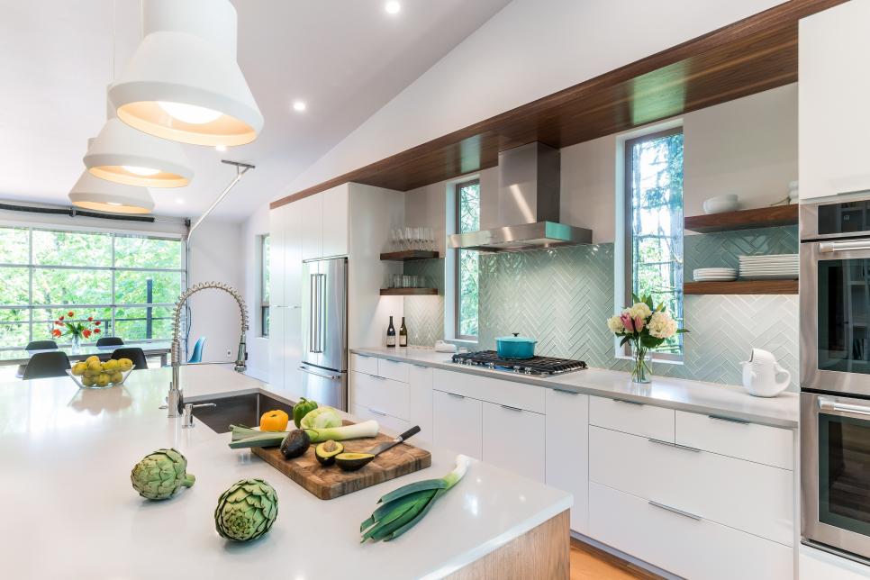 Photos | Jordan Iverson | HGTV