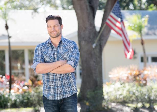 Who Is Scott McGillivray? | Vacation House Rules | HGTV
