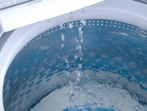 How to Clean a Washing Machine Completely | HGTV