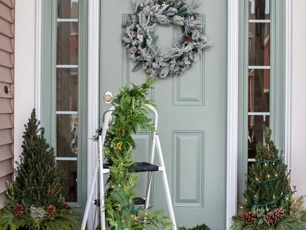 How to Hang Christmas Garland Around the Front Door | HGTV