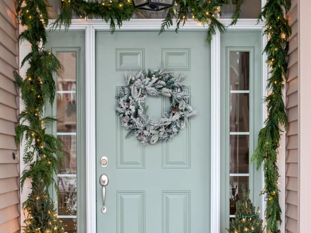 How to Hang Christmas Garland Around the Front Door | HGTV
