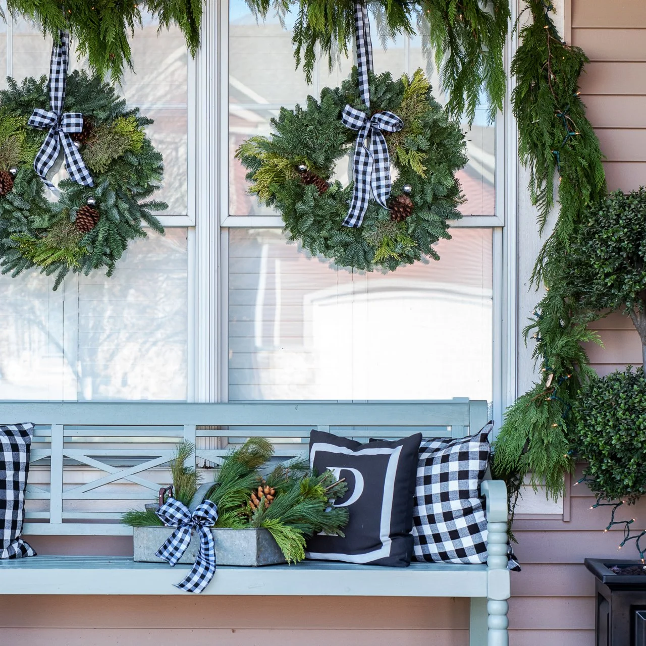 Lighted wreaths for windows store