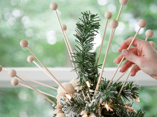 3 DIY Christmas Tree Toppers | HGTV