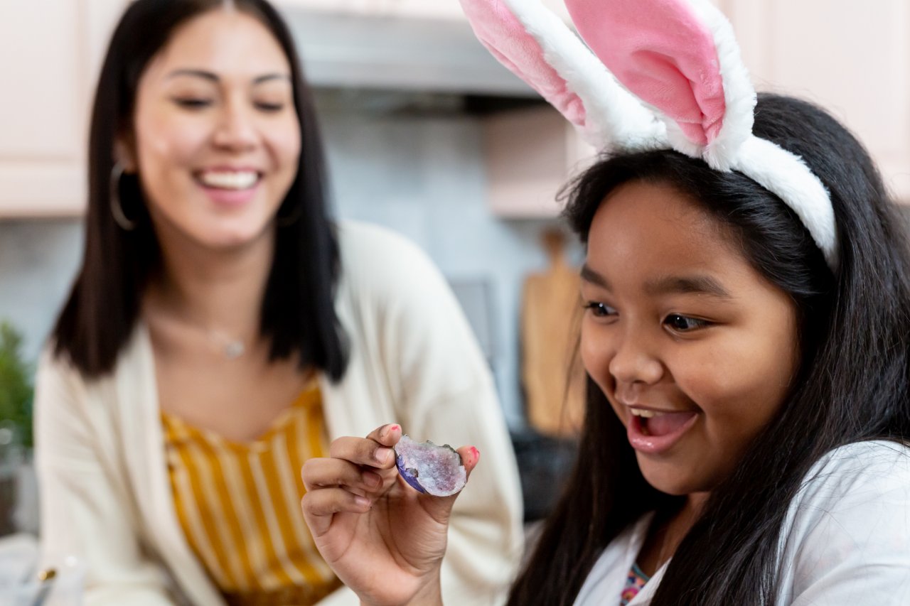 3 Easter Egg Decorating Experiments | HGTV