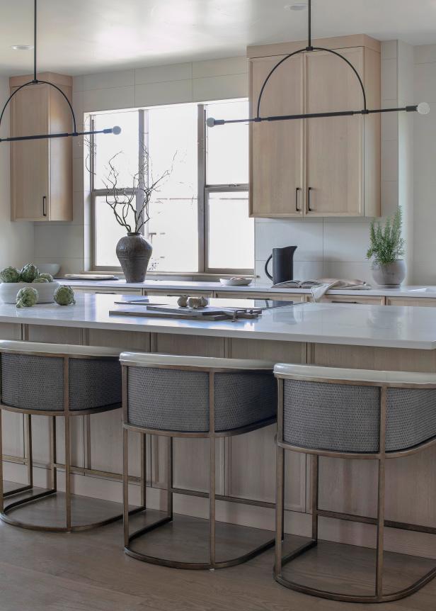 Neutral Modern Kitchen with White Quartz Countertops | HGTV