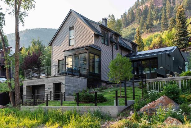 Updated Farmhouse | HGTV