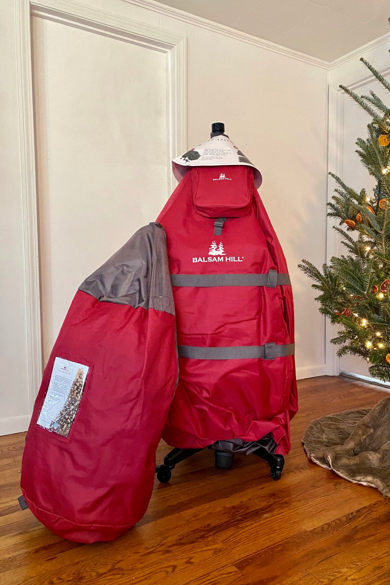 Balsam Hill Artifical Christmas Tree Review 2023 | HGTV