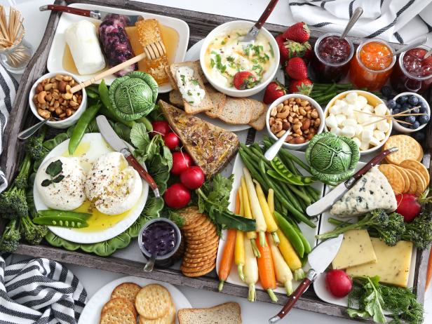 Vegetarian-Friendly Cheese and Crudite Grazing Board | HGTV