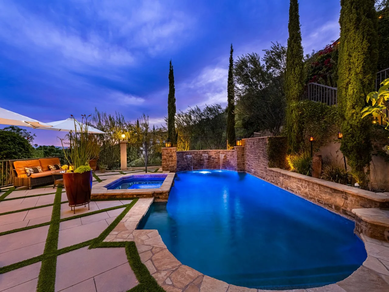Spanish Style Pools In Pie Shaped Yard 63 Invigorating Backyard Pool