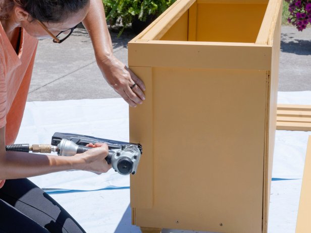 How to Make a Parcel Delivery Box to Prevent Theft | HGTV